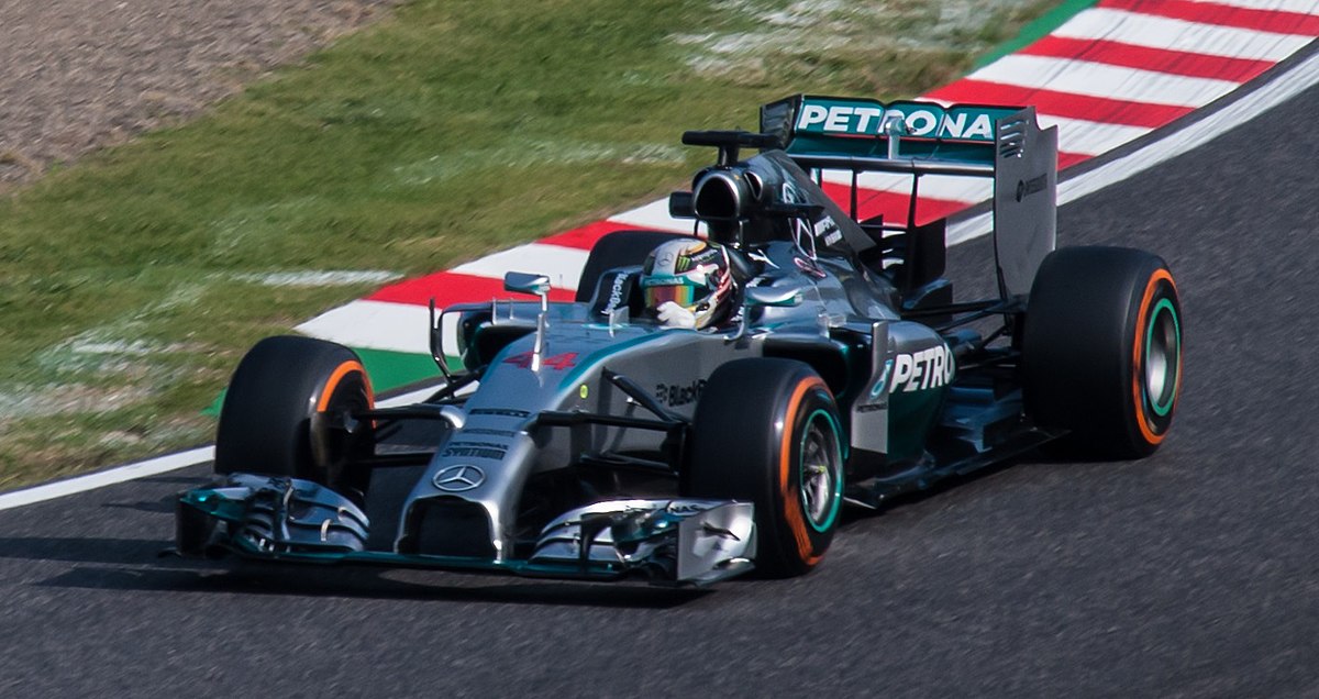 How was Mercedes able to Dominate the F1 Hybrid era? – SportUpFront